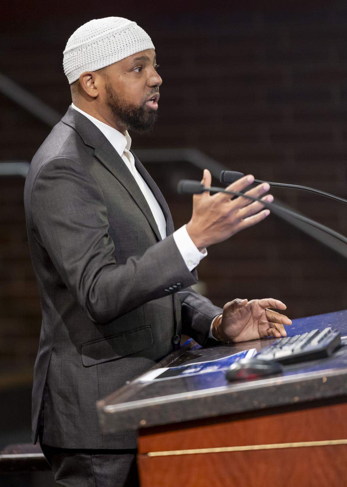 Cary council faces scrutiny after manager spending claims | Raleigh ...