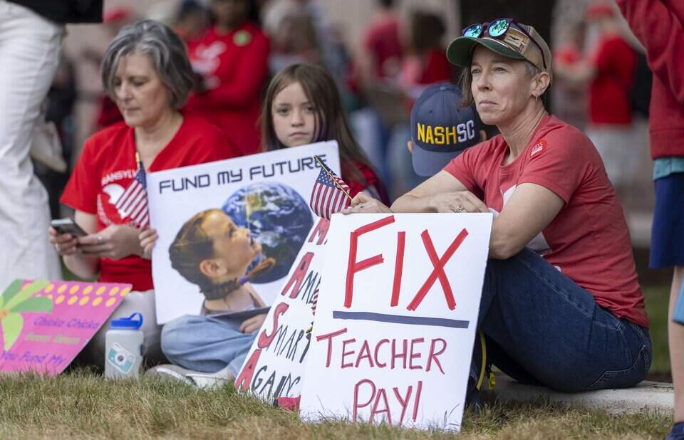NC teachers in Raleigh for May Day protest on salaries, demands ...