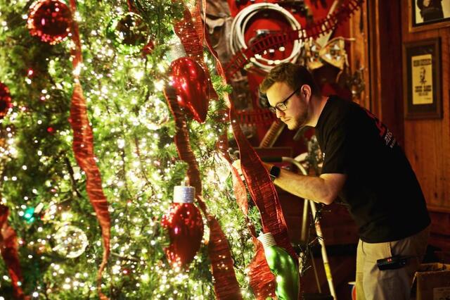 Angus Barn holiday season: How to visit with no reservation | Raleigh ...