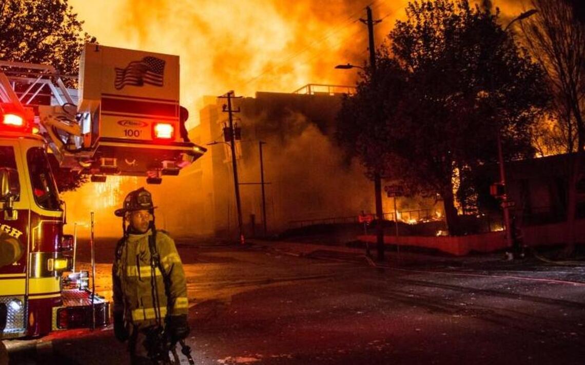 Metropolitan fire: Raleigh firefighters praised as heroic after ...